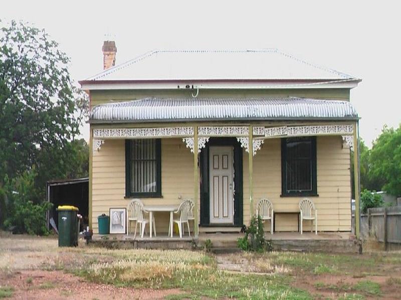 7 Gordon Street, Boort, Vic 3537 - Property Details