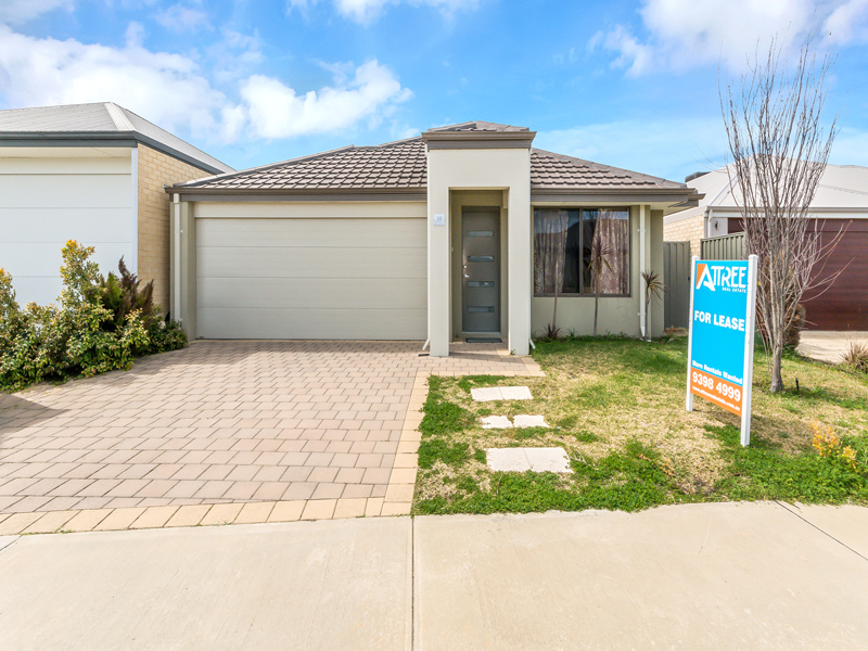 10 Medawar Loop, Piara Waters, WA 6112 - realestate.com.au