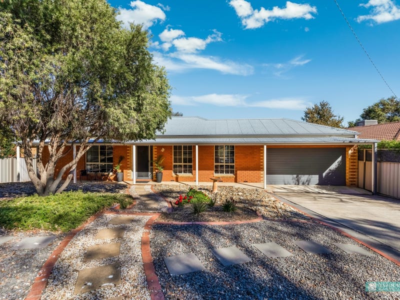 72 Butcher St, Strathdale, Vic 3550 - Property Details