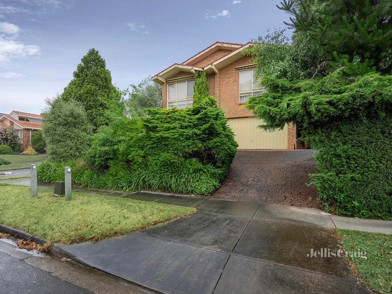 39 Barmah Drive East, Wantirna, Vic 3152 - Property Details