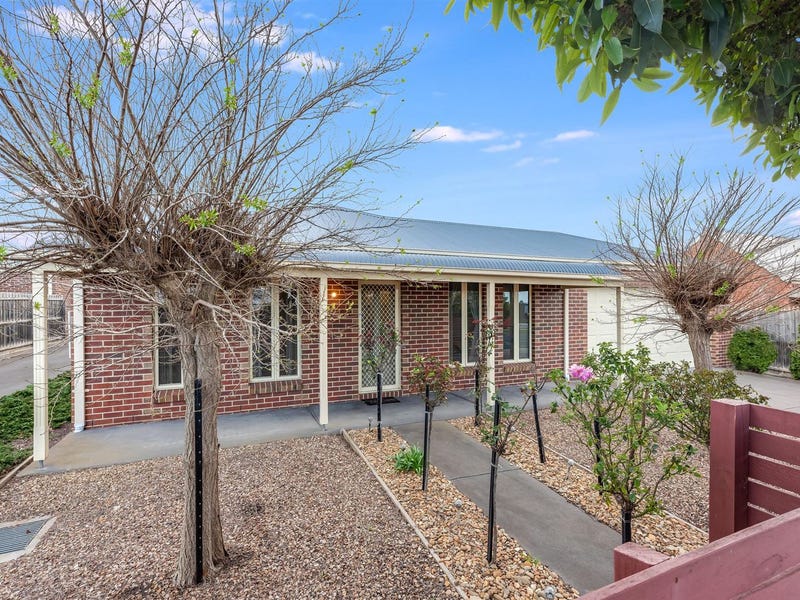1 48 Vines Road Hamlyn Heights VIC 3215 Realestate au 1-48-vines-road-hamlyn-heights-vic-3215-realestate-au