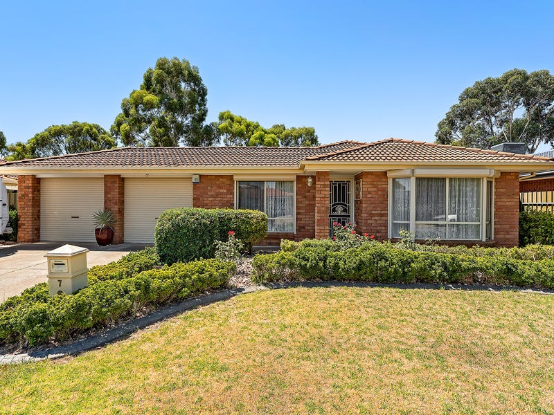 7 Pine View Drive, Paralowie, SA 5108 - Property Details