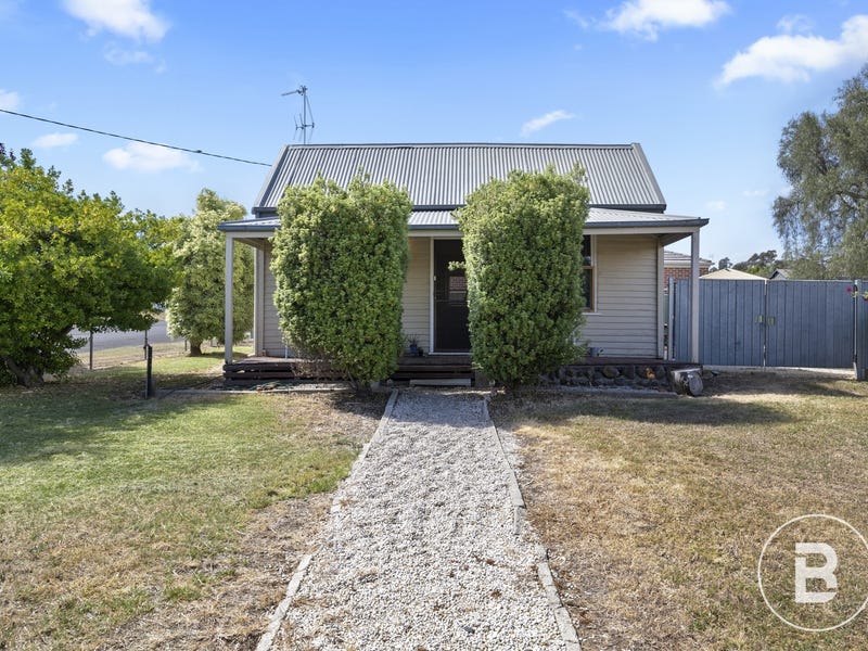 16 Napier Street, Maryborough, Vic 3465 - Property Details