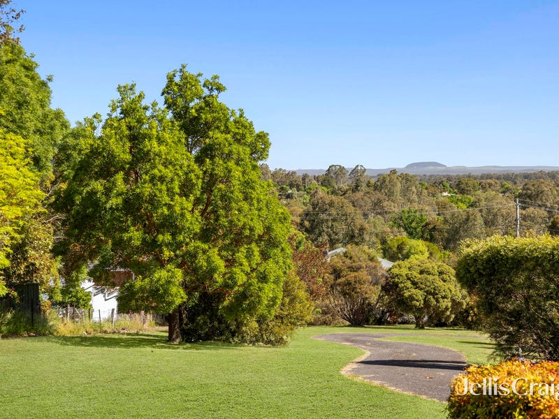 12-14 Ray Street, Castlemaine, Vic 3450 - House for Sale - realestate ...