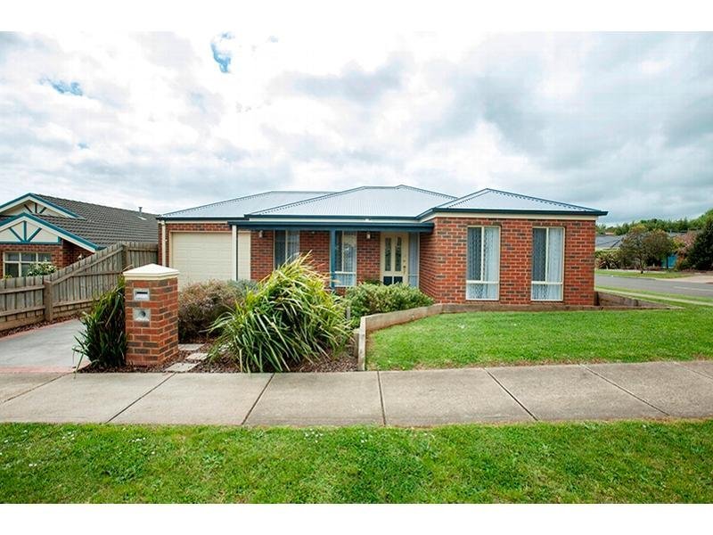 46 Cook Street, Drouin, Vic 3818 - Property Details