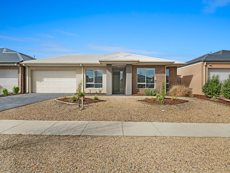 70 Malibu Boulevard, Point Cook, VIC 3030 - realestate.com.au