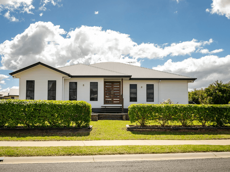 9 Beetson Drive, Roma, Qld 4455 - Property Details