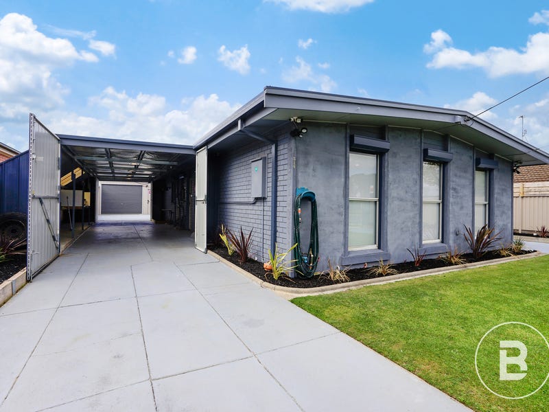 514 Gillies Street North, Wendouree, Vic 3355 - Property Details