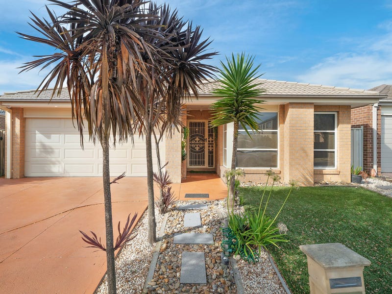 31 Rivulet Drive, Point Cook, VIC 3030 - realestate.com.au