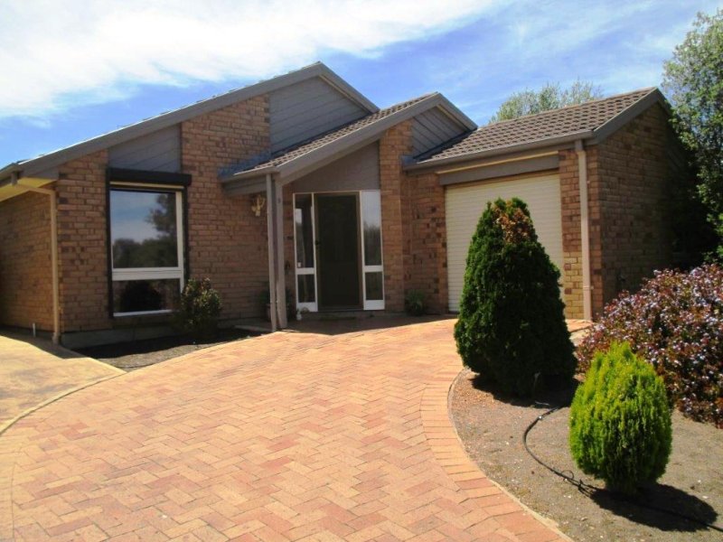 9 Oldborough Drive, Onkaparinga Hills, SA 5163 - realestate.com.au