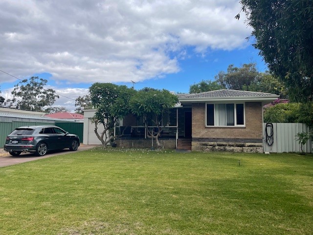 43 Rhodes Crescent, Calista, WA 6167 - Property Details