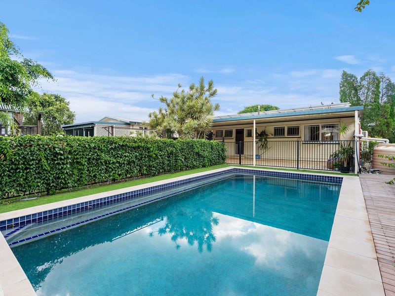 35 Lawson Street, Oxley, Qld 4075 - Property Details