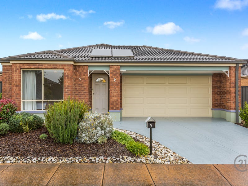 9 Dexter Grove, Point Cook, VIC 3030 - realestate.com.au