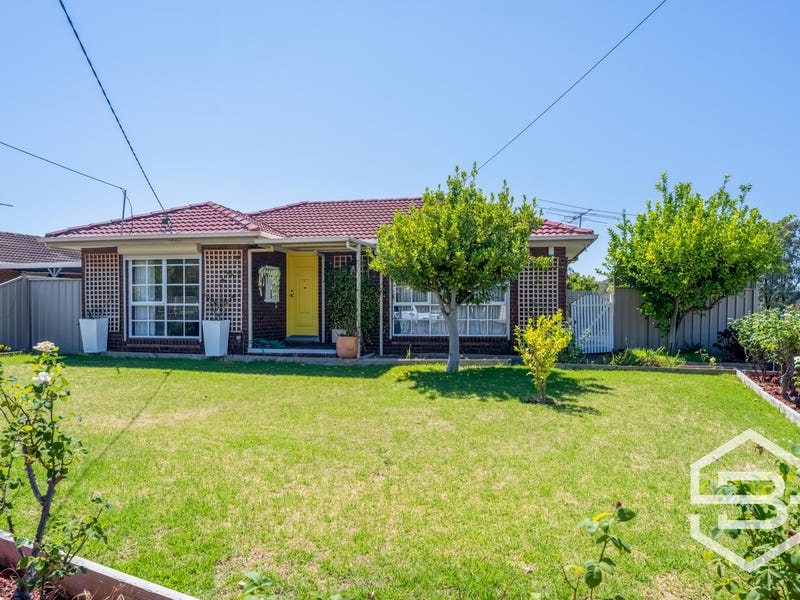 16 Browne Avenue, St Albans, VIC 3021 - realestate.com.au