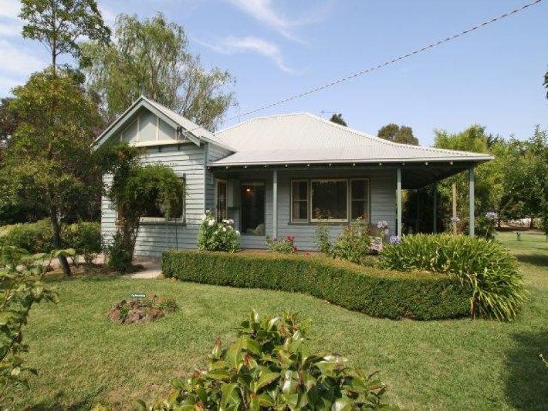 217 High Street, Learmonth, VIC 3352 - realestate.com.au