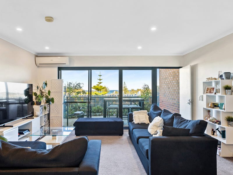 11/50 Commander Drive, Alkimos, WA 6038 - Property Details