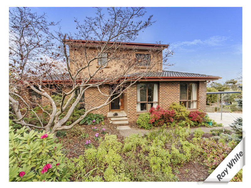 8 Merfield Place, Giralang, ACT 2617 - Property Details