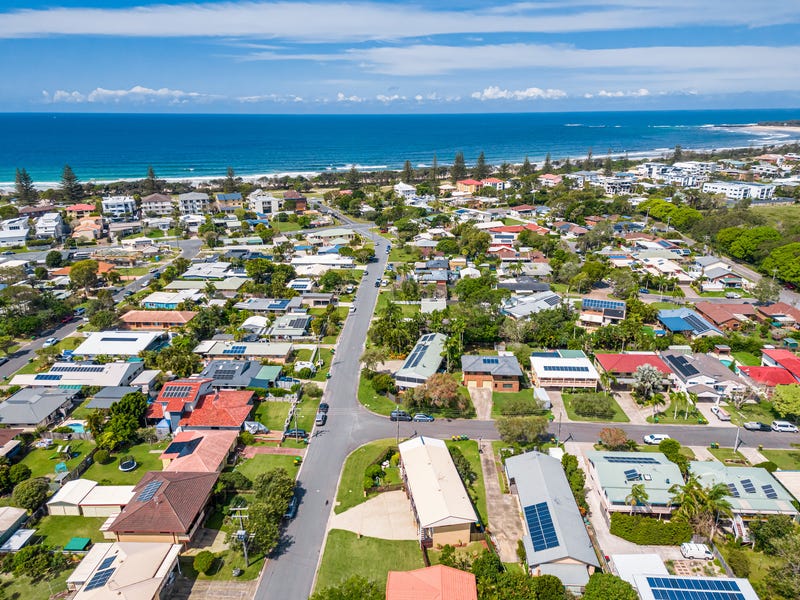 1/2 Kindee Street, Kingscliff, NSW 2487 - realestate.com.au