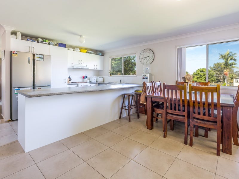 1/2E Thompson Street, Bundamba, QLD 4304 - realestate.com.au