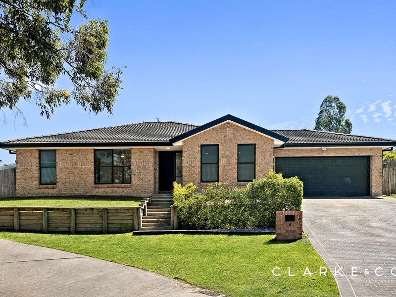 8 Mountview Place, Aberglasslyn, NSW 2320 - Property Details