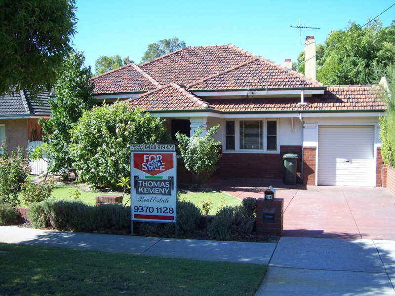 24 Holmfirth St, Menora, WA 6050 - Property Details