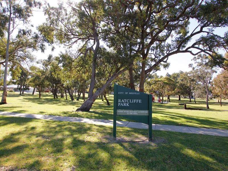 8 Rankin Way, Booragoon, WA 6154 - Property Details