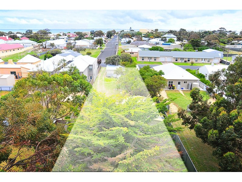 22 Lord Syleham St, Robe, SA 5276 - Property Details