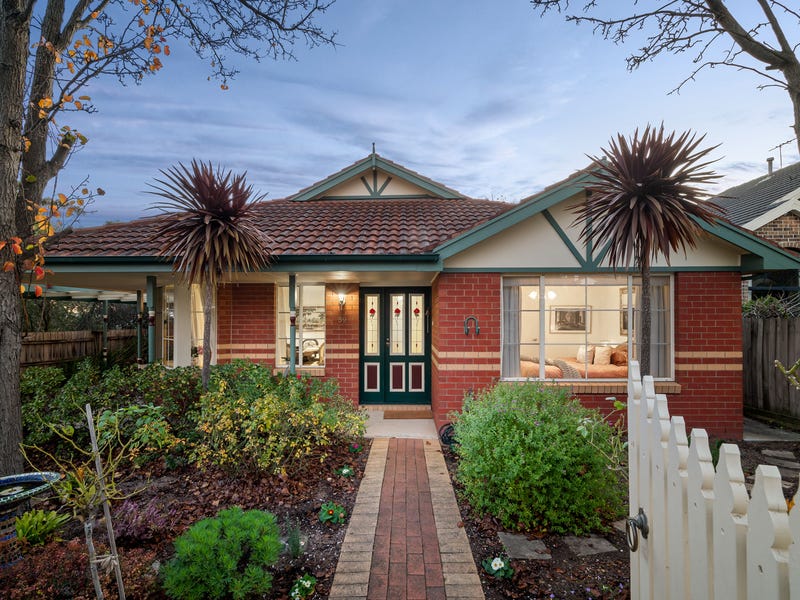 39 Murray Drive, Burwood, Vic 3125 - Property Details