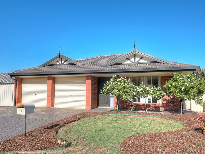 11 Springwood Avenue, Parafield Gardens, SA 5107 - realestate.com.au