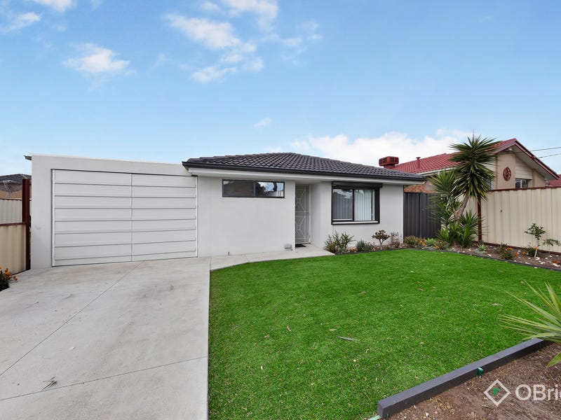 1 & 1A Fairfax Circuit, Albanvale, Vic 3021 - House for Sale ...
