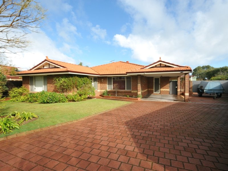 9 FAIRWAY PLACE, Cooloongup, WA 6169 - Property Details