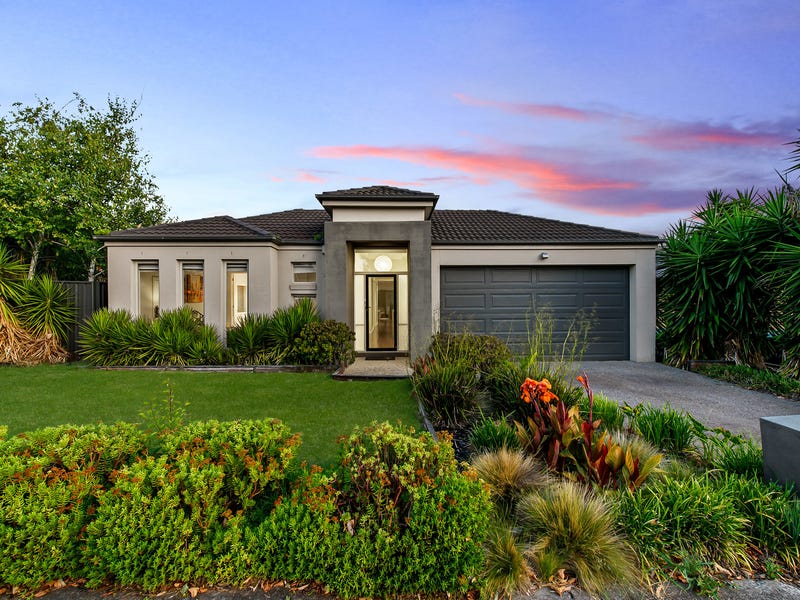 99 Hillcrest Drive, Hillside, Vic 3037 - Property Details