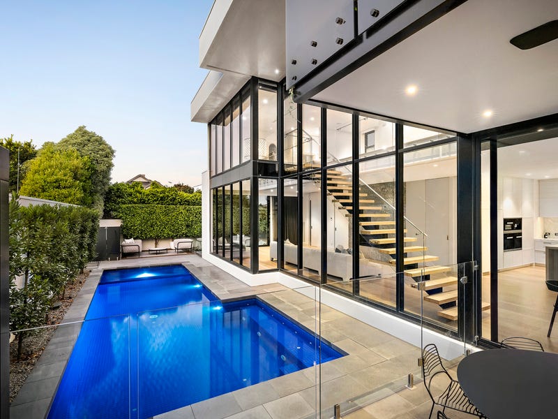 23 Huntingfield Road, Brighton, Vic 3186 - Property Details