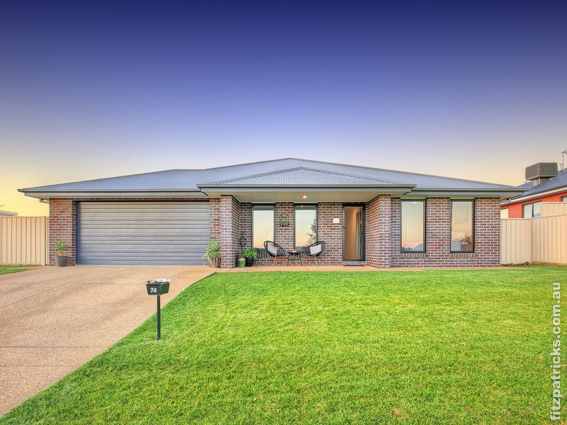 74 Barmedman Avenue, Gobbagombalin, NSW 2650 - Property Details