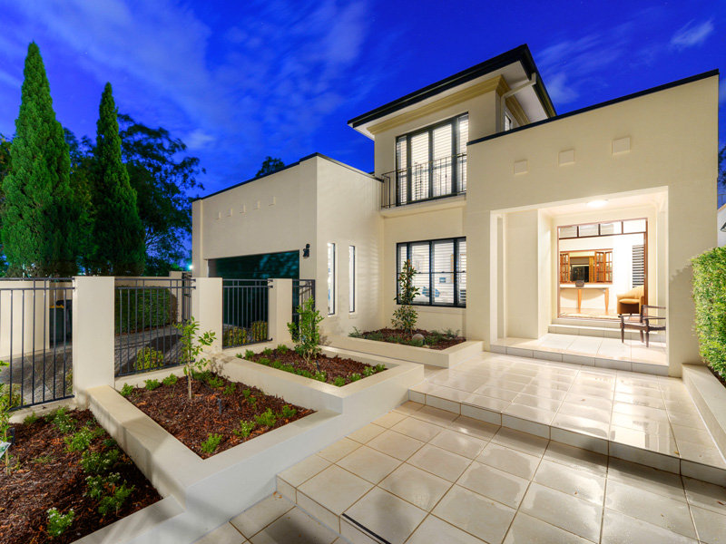 8 Portside Place, Bulimba, Qld 4171 - Property Details