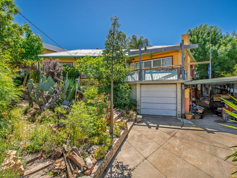 11 Matonga St, Tallangatta, Vic 3700 - House for Sale - realestate.com.au