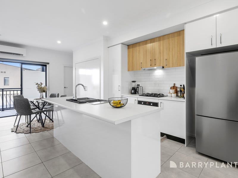 31 Zebra Way, Cranbourne West, VIC 3977 - realestate.com.au