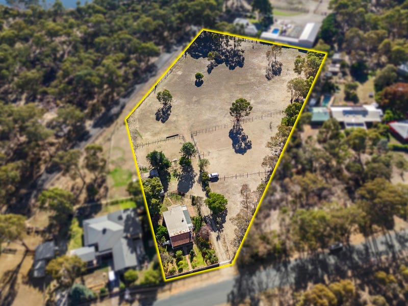 63 Golf Course Road, Ascot, Vic 3551 - Property Details