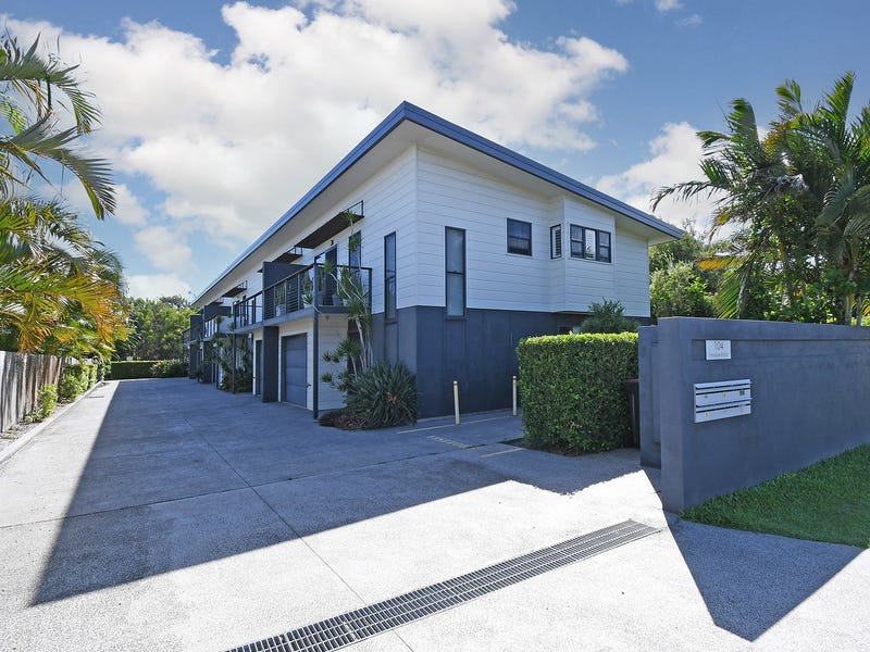 4/104 Torquay Road, Scarness, Qld 4655 - Property Details