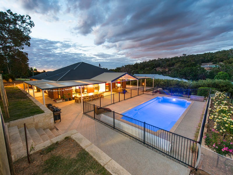 2 Henry George Close, Byford, WA 6122 - Property Details