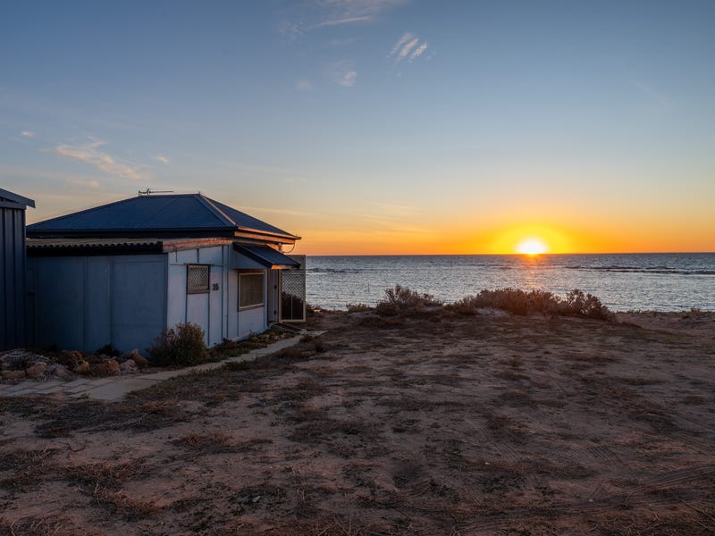 25 Myponie Point Drive South, Wallaroo, SA 5556 - Property Details