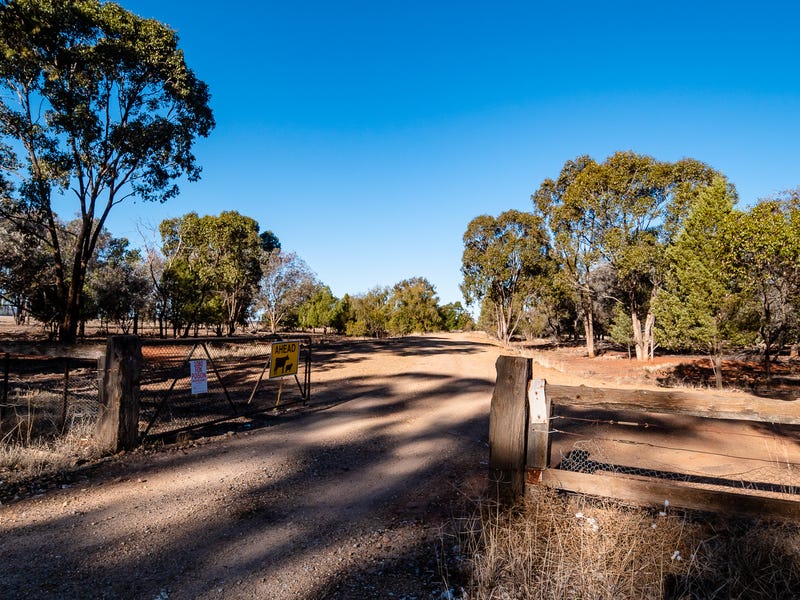 658 Fifield Road, Condobolin, NSW 2877 - Property Details