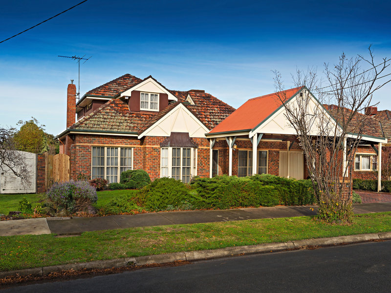 11 Braemar Street, Essendon, VIC 3040 - realestate.com.au