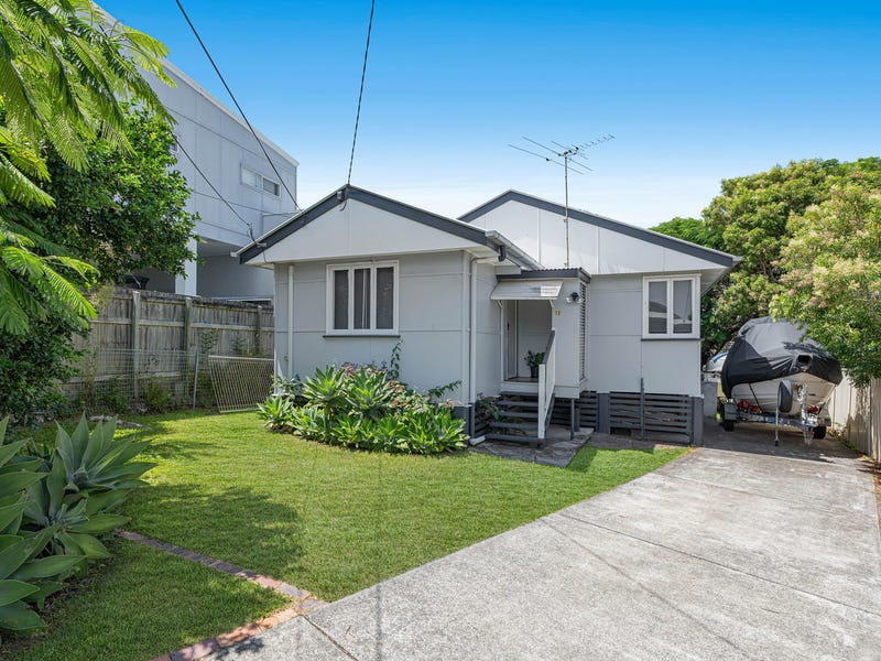 12 Parramatta Street, Manly, Qld 4179 - Property Details