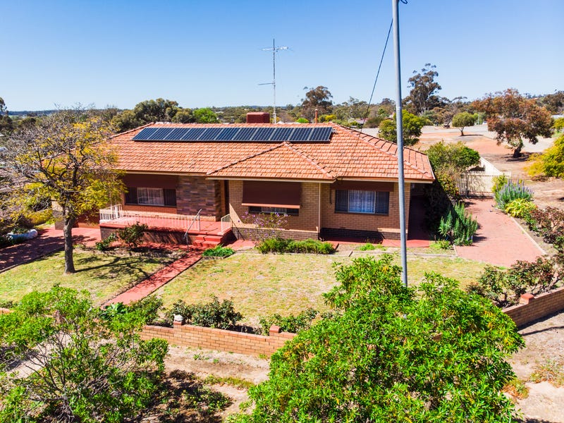 44 Queen Street, Pingelly, WA 6308 - realestate.com.au