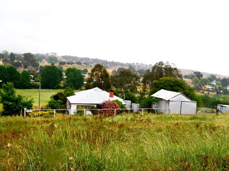 1/43 Victoria Hill Road, Adelong, NSW 2729 - Property Details