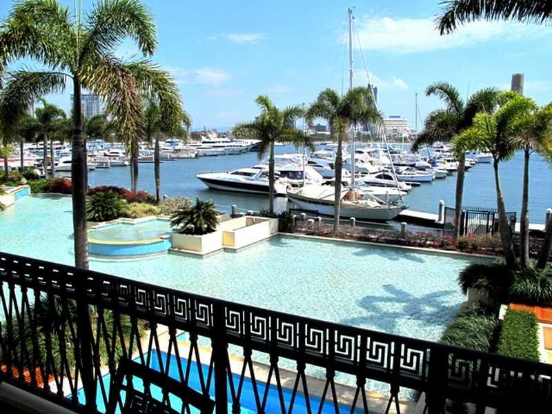 18/94 Seaworld Drive, Main Beach, QLD 4217 - realestate.com.au