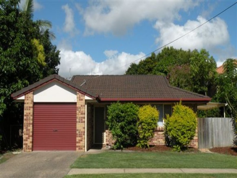 2/2 Middle Street, Labrador, QLD 4215 - realestate.com.au