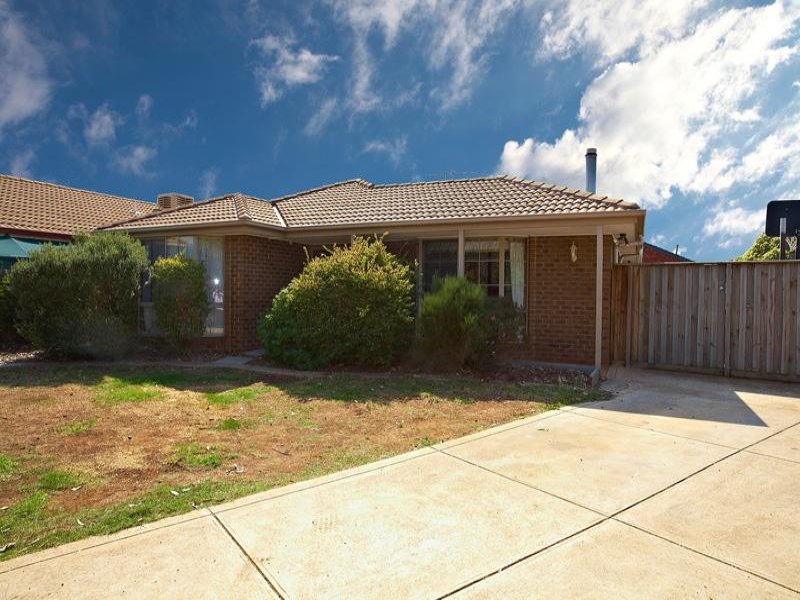 5 Simon Court, Melton, Vic 3337 - Property Details