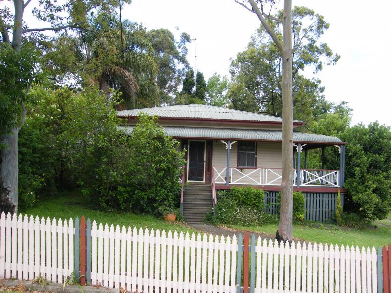36 Perry Street, Harlaxton, QLD 4350 - realestate.com.au